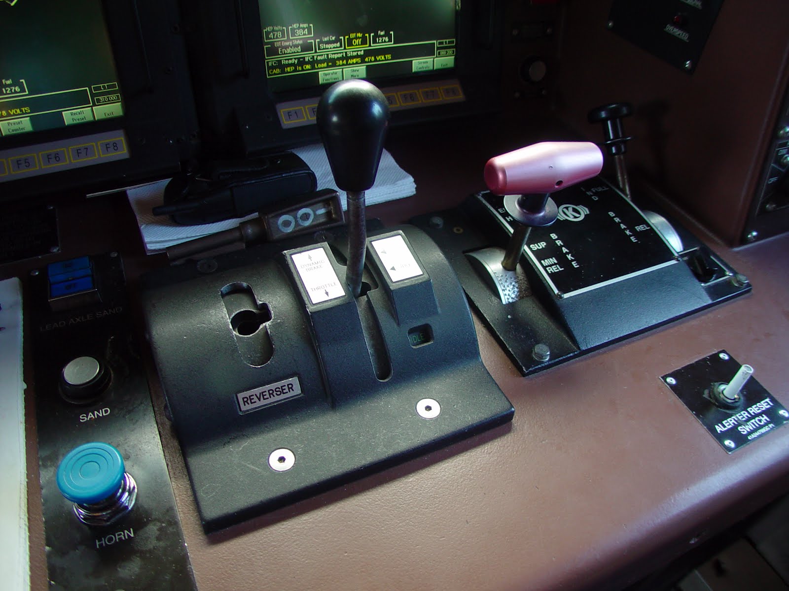 Milepost 154: A Train Blog: Inside an Amtrak GE P42DC Locomotive