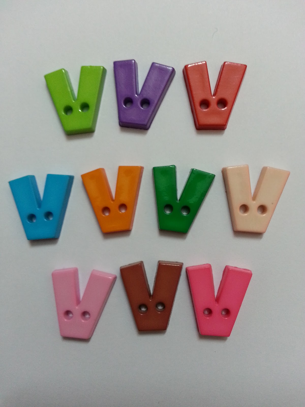 mystitchycraft.blogspot.com: alphabet button