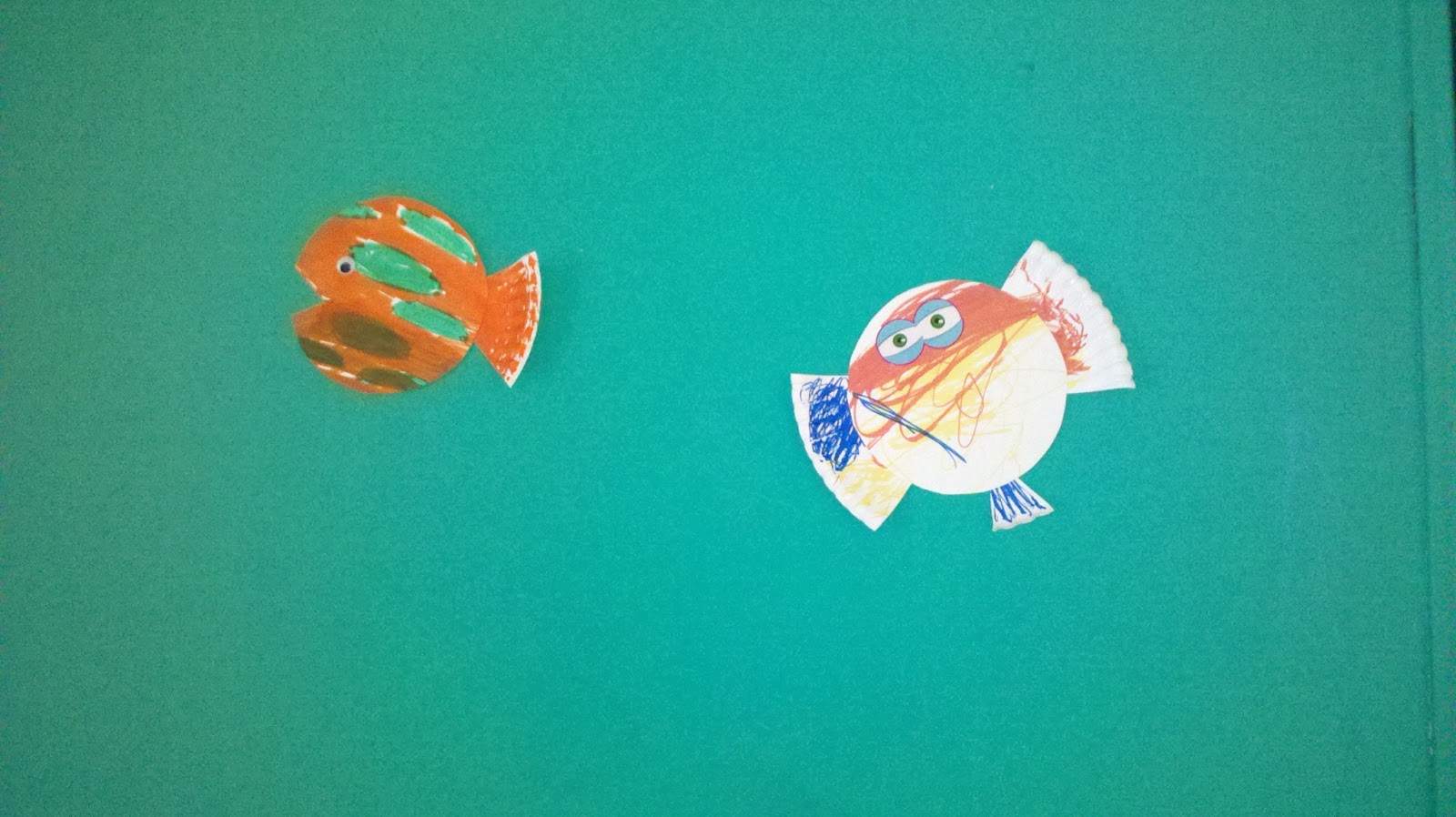 Munchkin and Bean: Paper Plate Fish