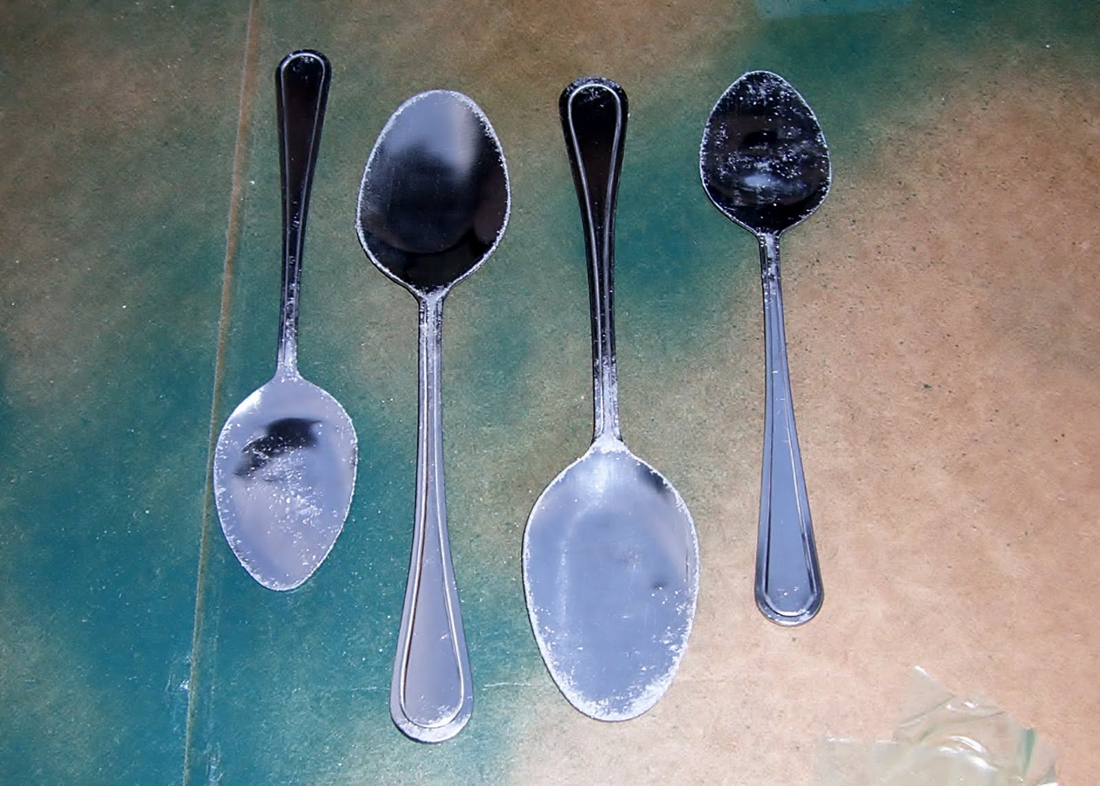 Jessalynne : DIY - Rustic Spoon Pendant