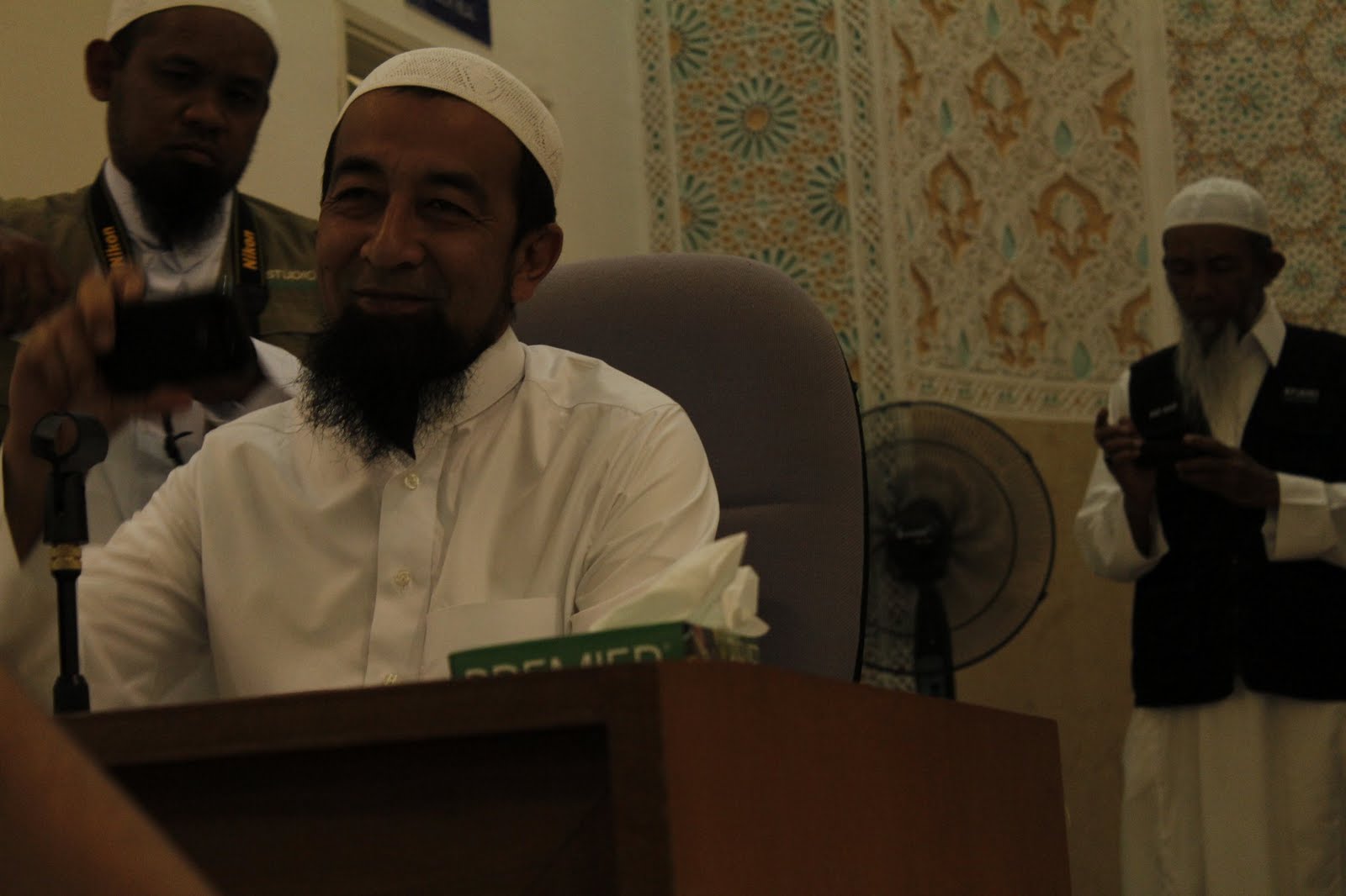 RAWATAN AS - SUNNAH : Kuliah Ustaz Azhar Idrus 24 Julai 2011 di Masjid ...