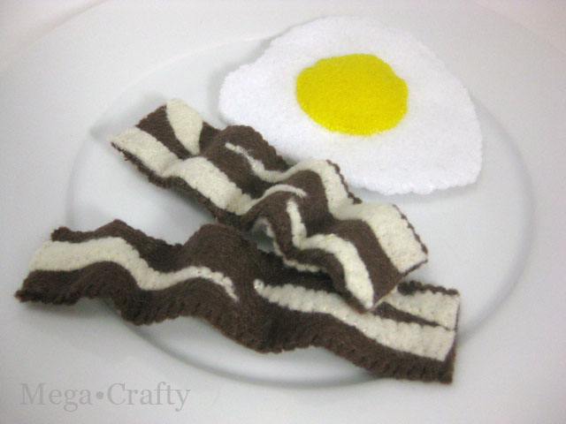 Mega•Crafty: Felt Food: Bacon Tutorial