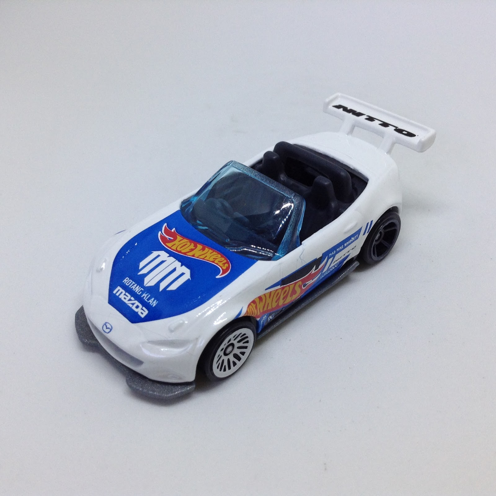 JULIAN'S HOT WHEELS BLOG: 2015 Mazda MX-5 Miata (2018 Nightburnerz ...