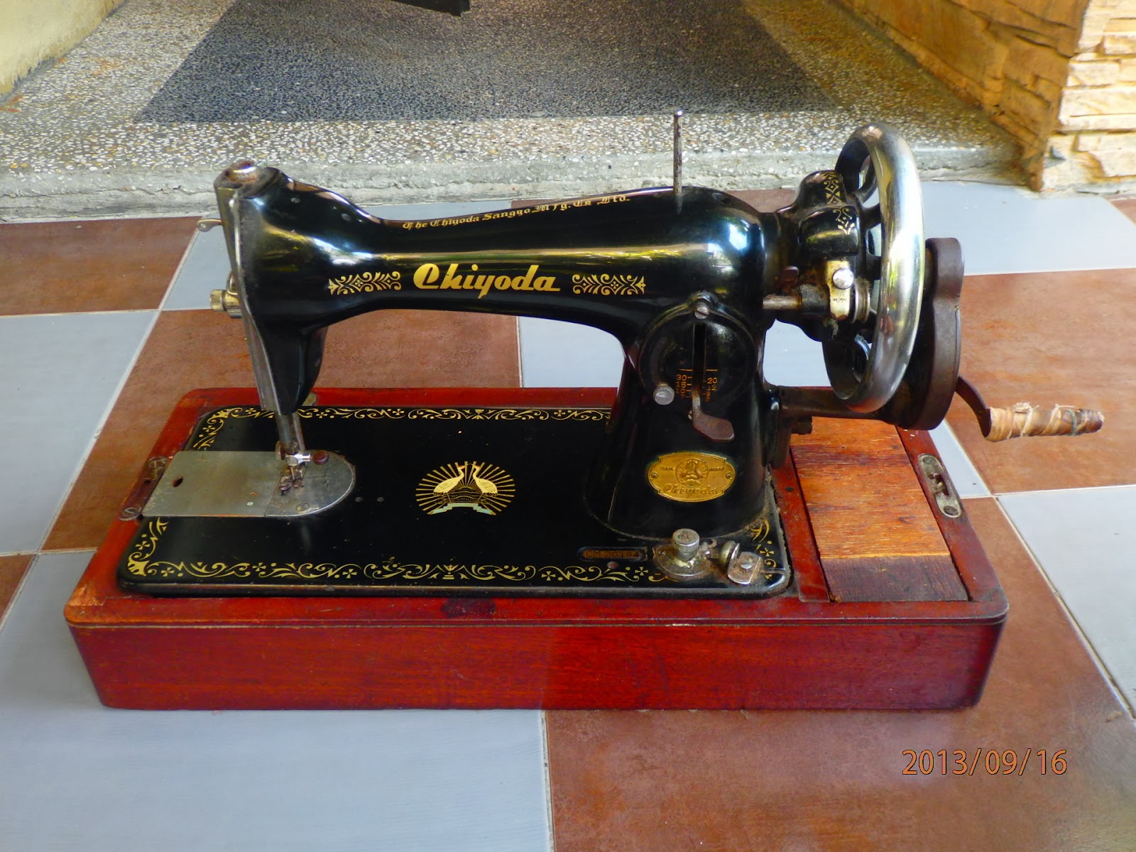 What is mesin angkat guna tangan?