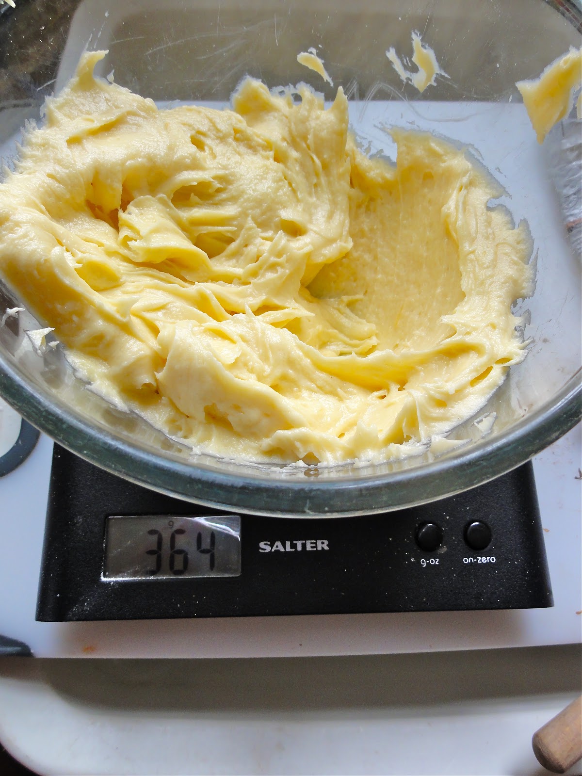 The Procrastobaker: Ladysmith Cake