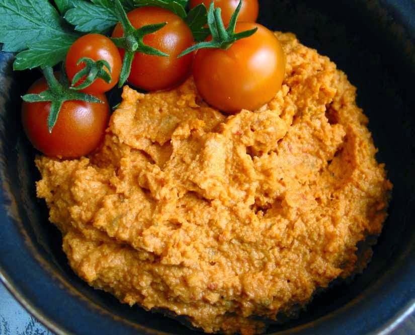 Reteta exotica de HUMUS din naut cu rosii - reteta orientala ...