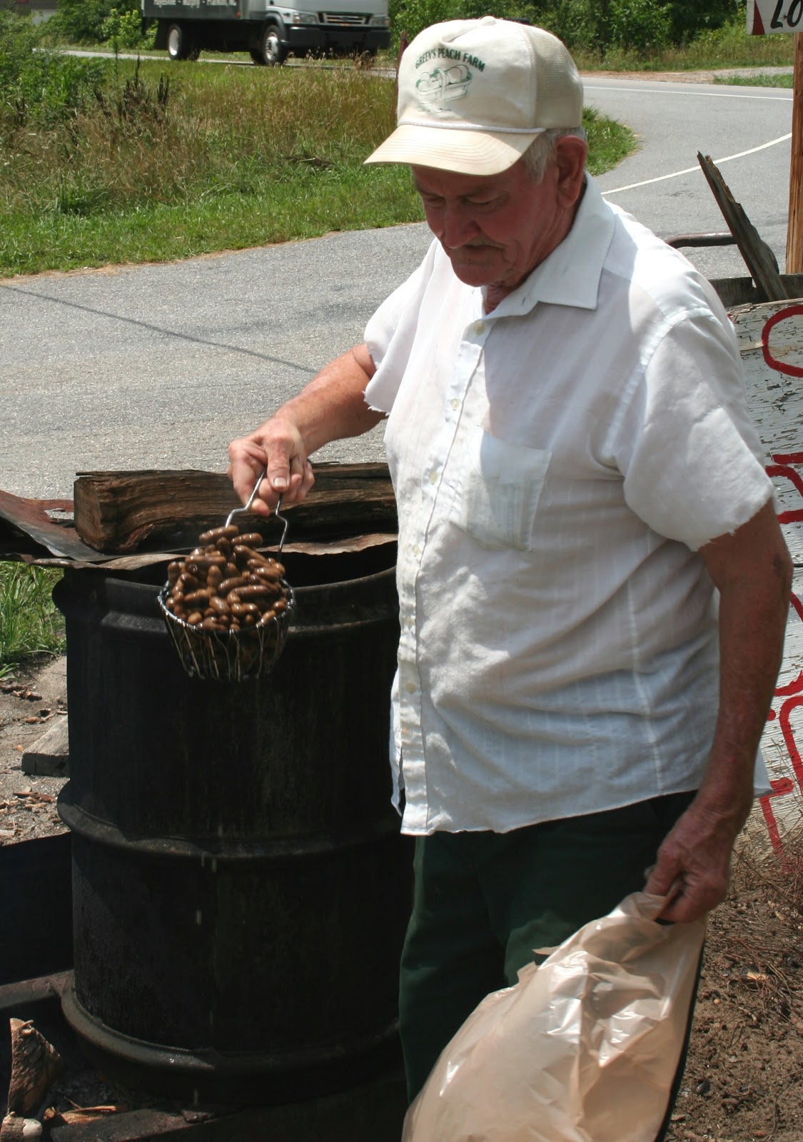 The Carpetbagger: Boiled Peanut Stands
