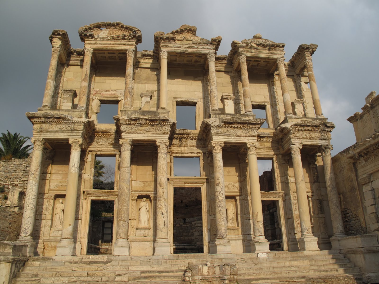 Michael Warfield's Blog: 20110409 Selcuk Turkey