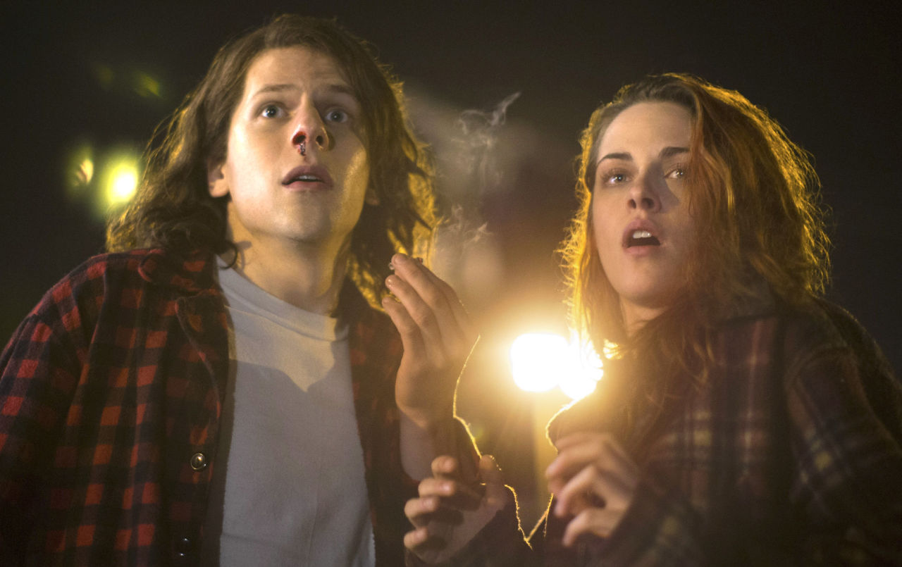 Through the Reels: Movie Review: "American Ultra" (2015)