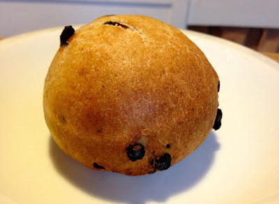 Heidi's Mix: Whole Wheat Currant Buns