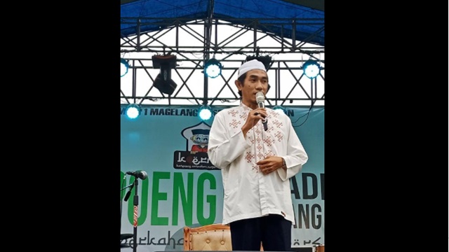 Ustadz Iip Wijayanto: Ngimami Sholat agar Dipilih sebagai Presiden ...