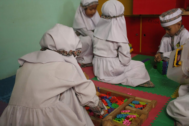 Syarif Ar-Rasyid Terapkan Permainan Balok Untuk Anak TK | RNL