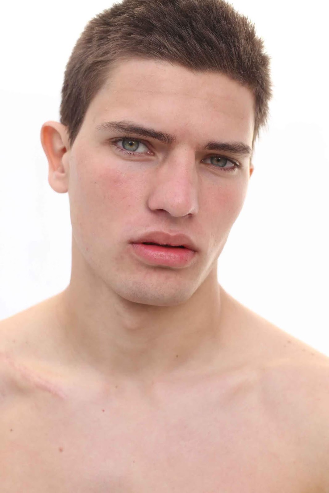 The Portrait Series: Agustin Visciglia por Diego Restivo