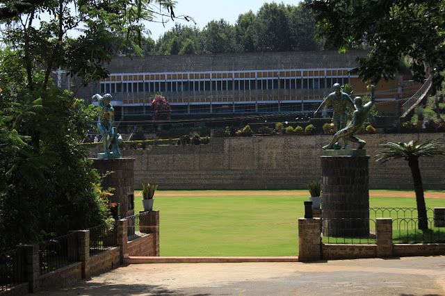 Tamilnadu Tourism: Monfort School, Yercaud