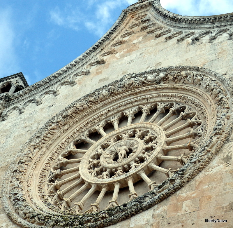fotokeliones: Ostunis – „baltasis miestas“