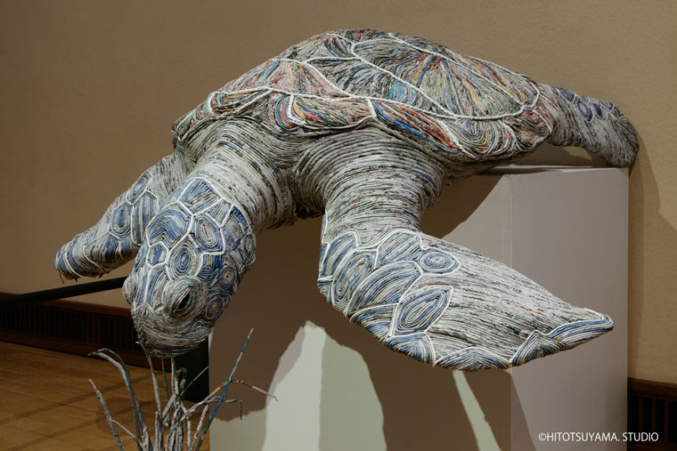 My Paisley World: Chie Hitotsuyama's Amazing Newspaper Sculptures