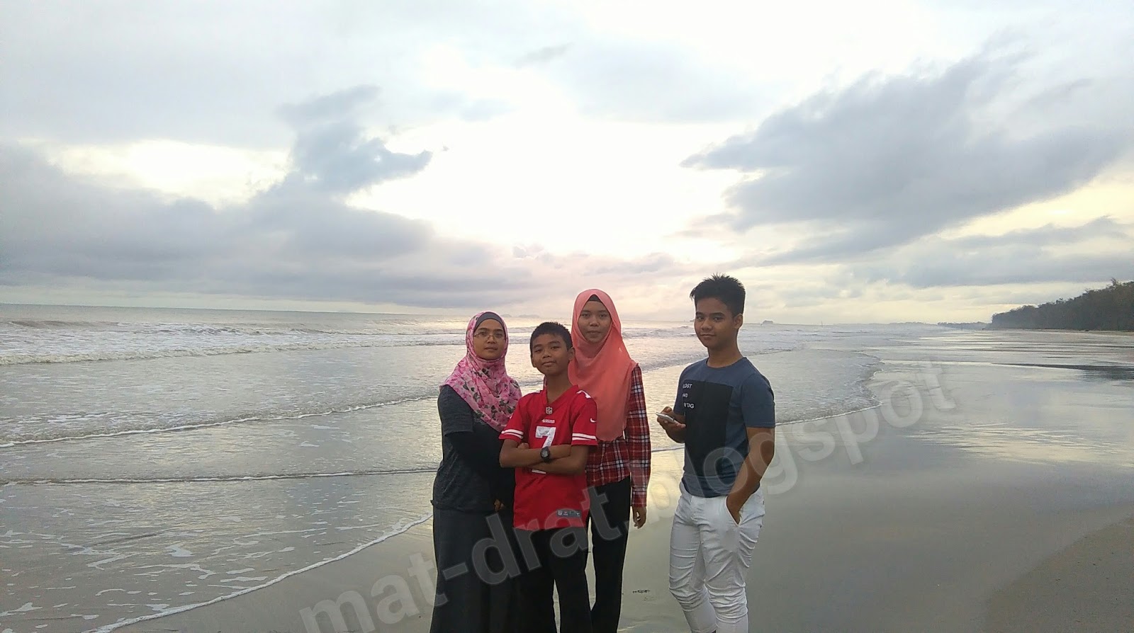 MAT DRAT: Pantai Rompin Pahang - Rompin Beach Resort