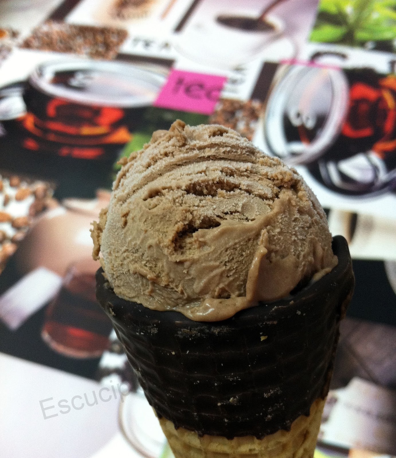 Escuciplando: HELADO DE NUTELLA