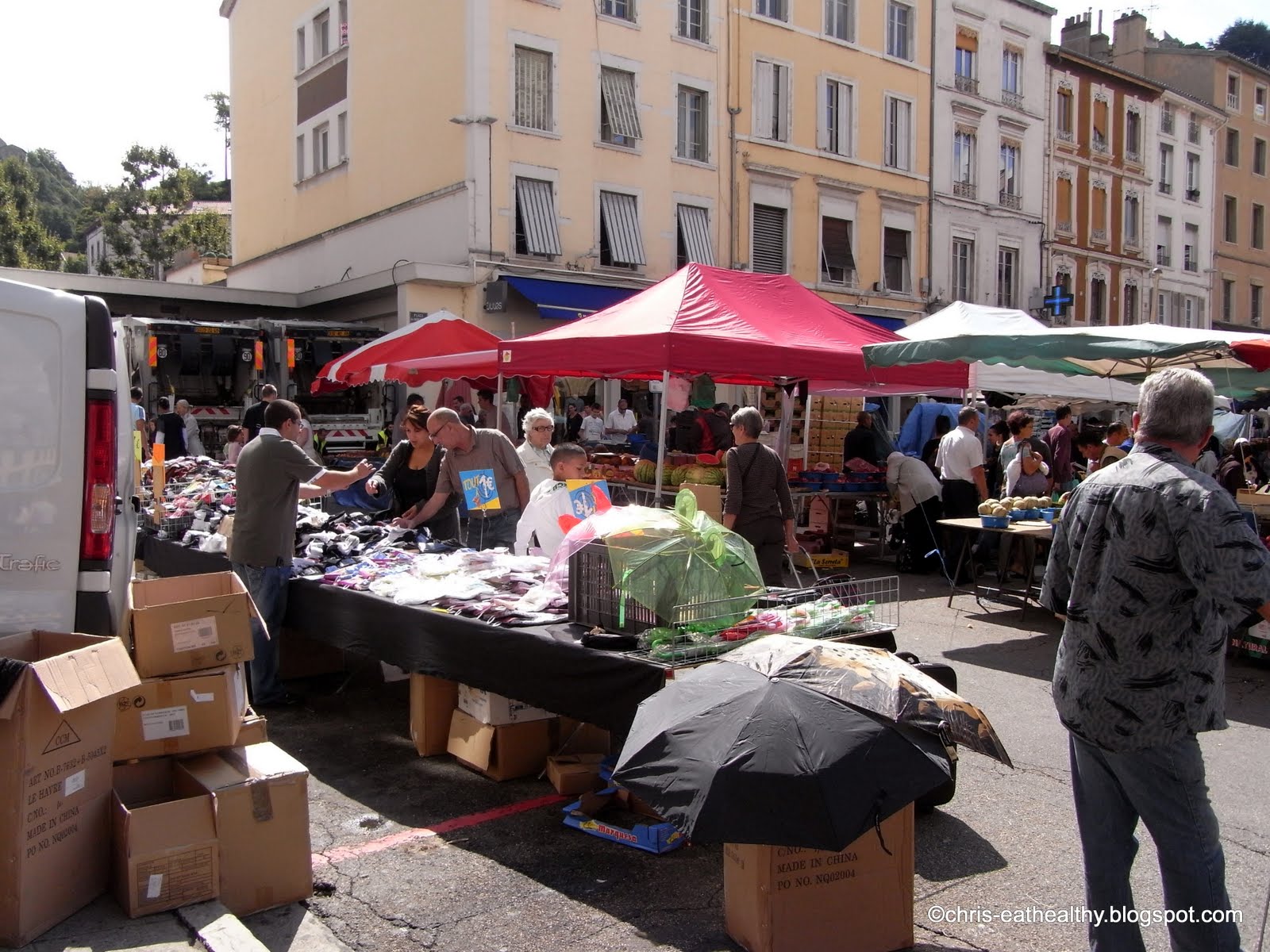 chris-eathealthy: French outdoor market