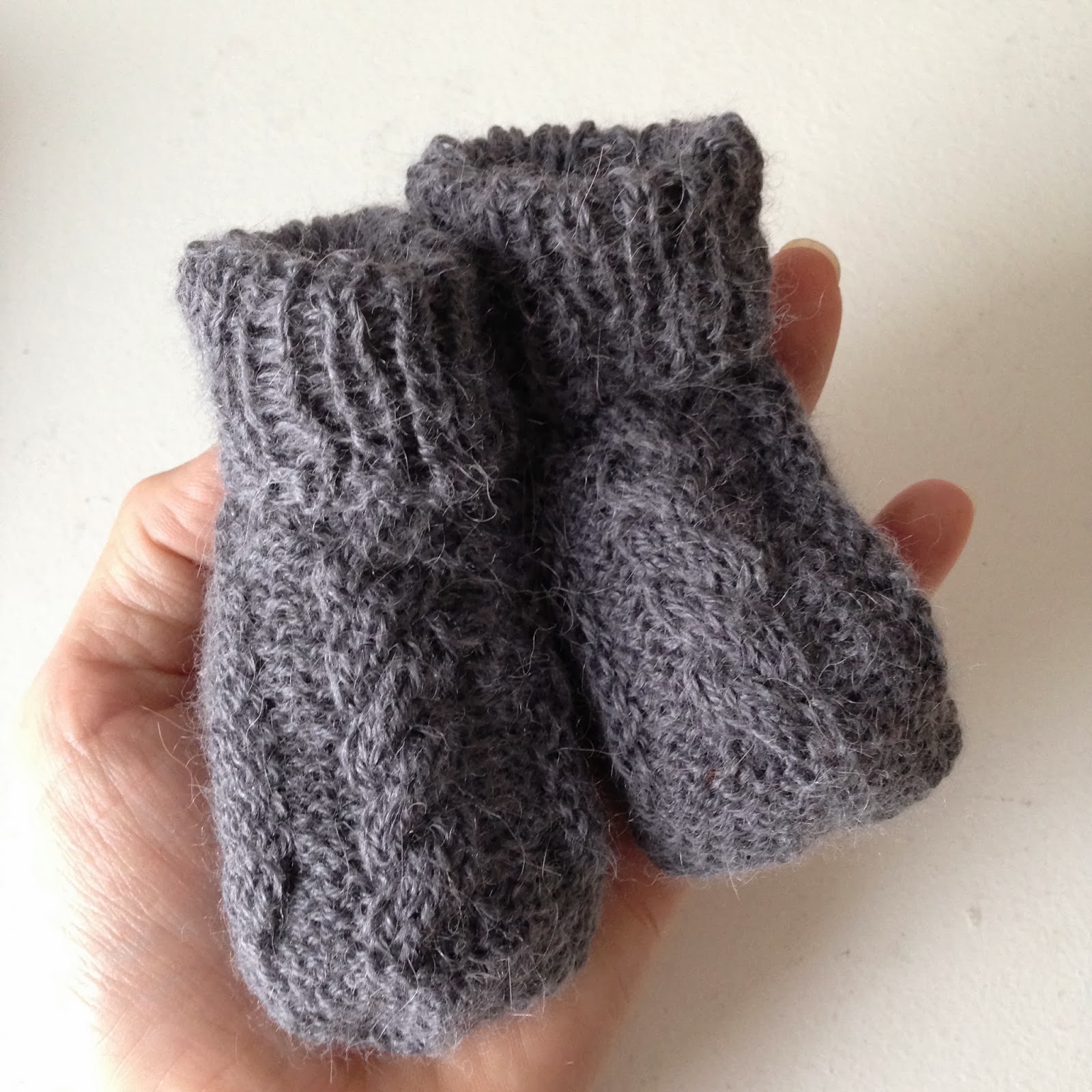 Strikket babytøj (og link til en masse gratis opskrifter..)