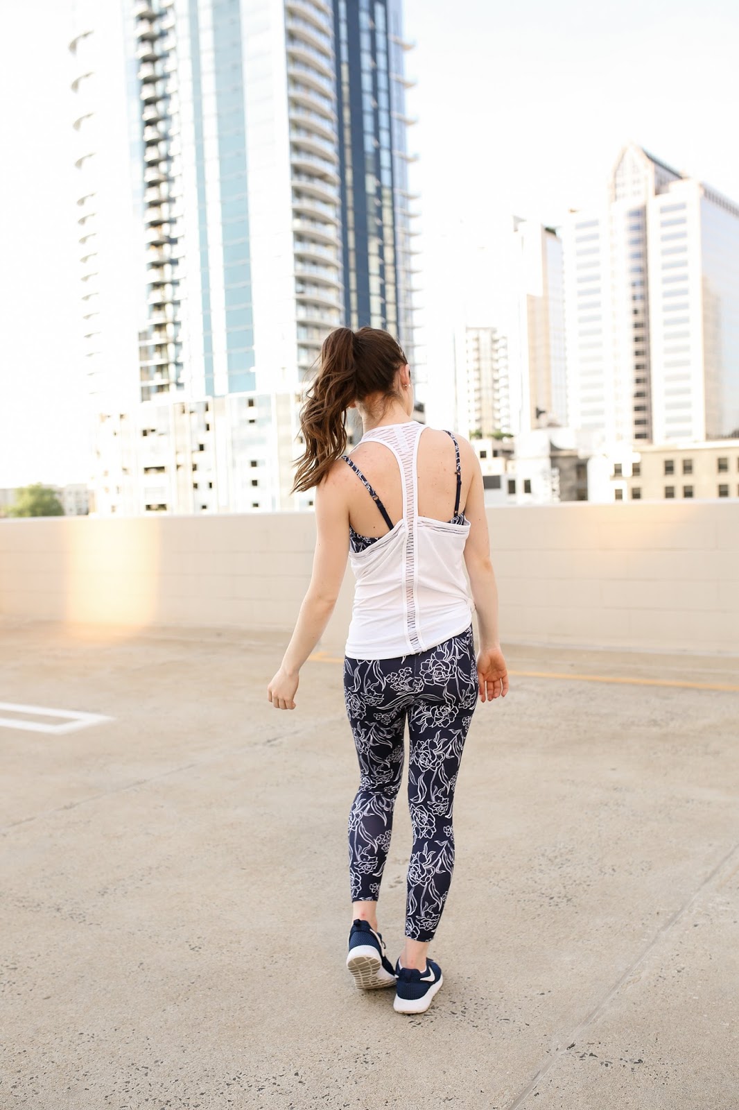 Navy Floral Active Set + 1 Week of Early Morning Workouts | Caralina Style