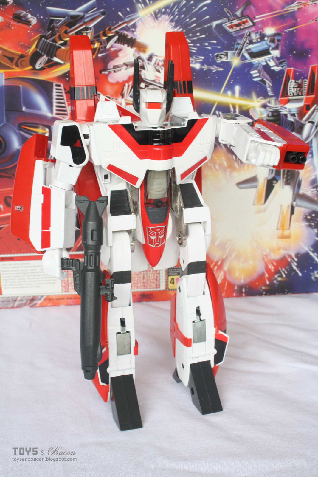 Toys and Bacon: Figure Friday: G1 Jetfire