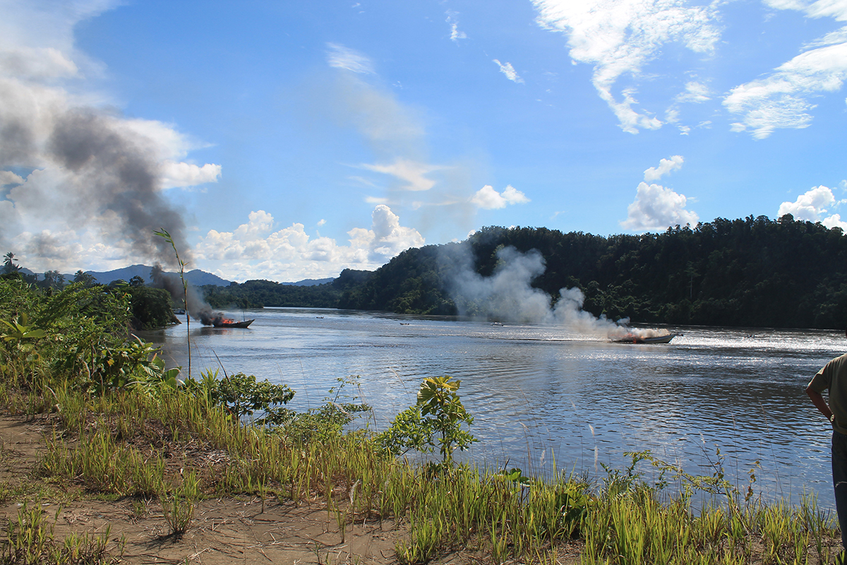 enjoykomputer: Indahnya Mamberamo Raya Papua