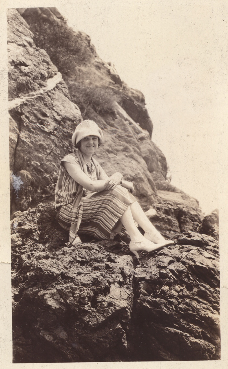 My piece of the past: Dorothy Eleanor Paulson Carter (1901-1981)