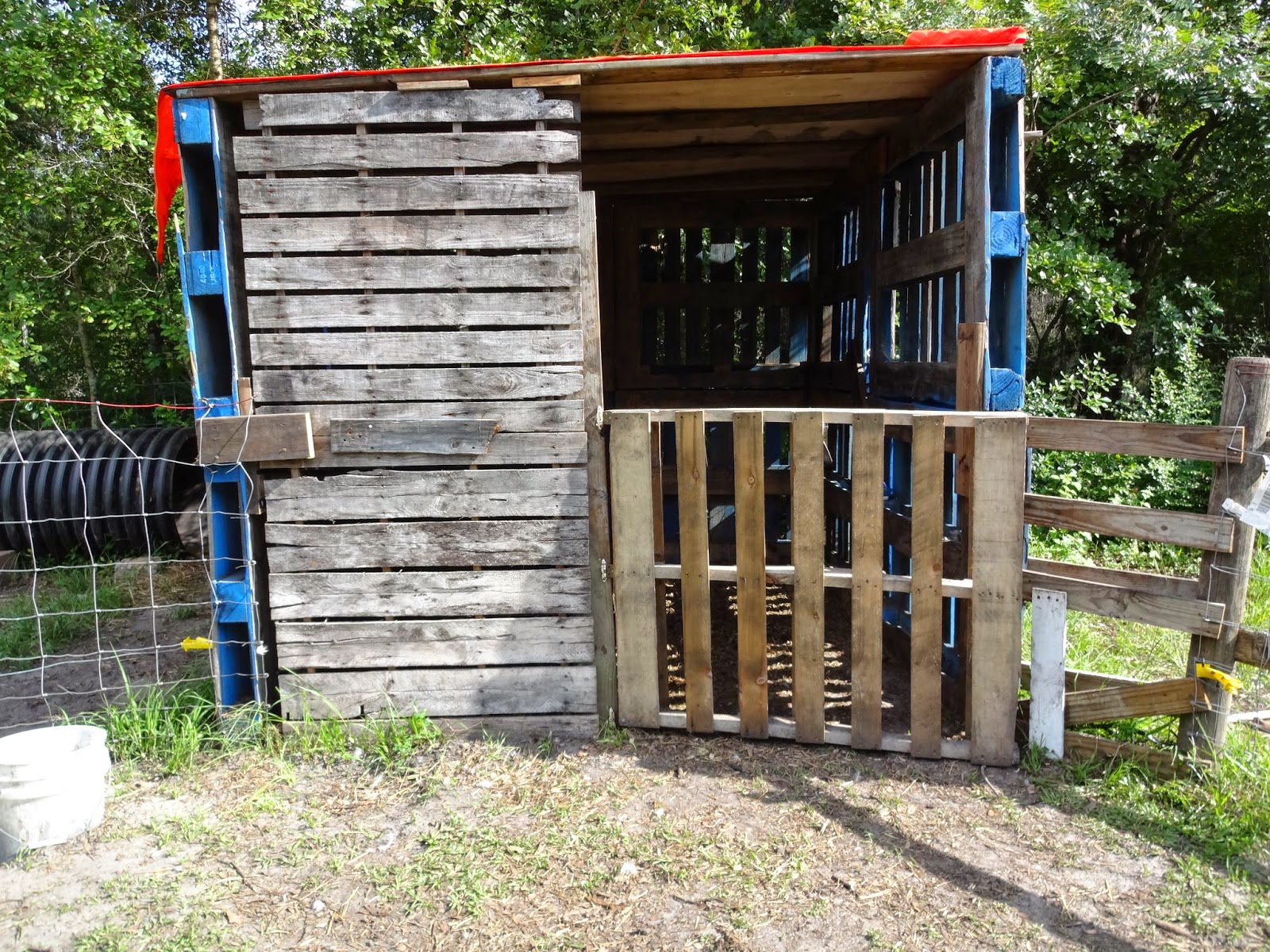 5 Kids 6 Months: Thriftiness - DIY Recycled Pallet Creations
