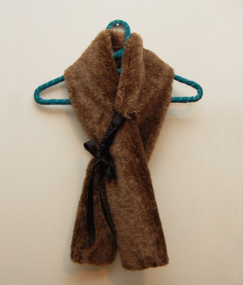 Diy and Crafts: DIY: Fur & Ribbon Scarf