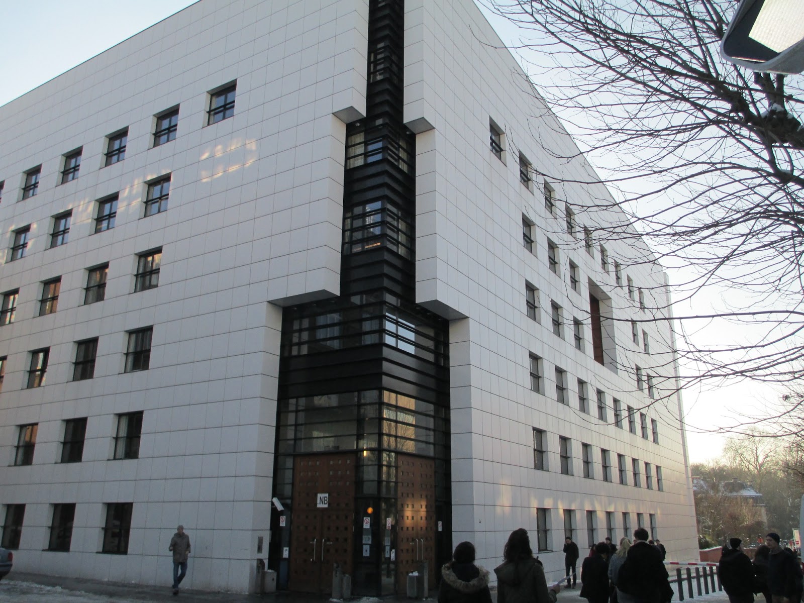 Marie et ses folies!: Promenade vers l'ULB: Université libre de Bruxelles