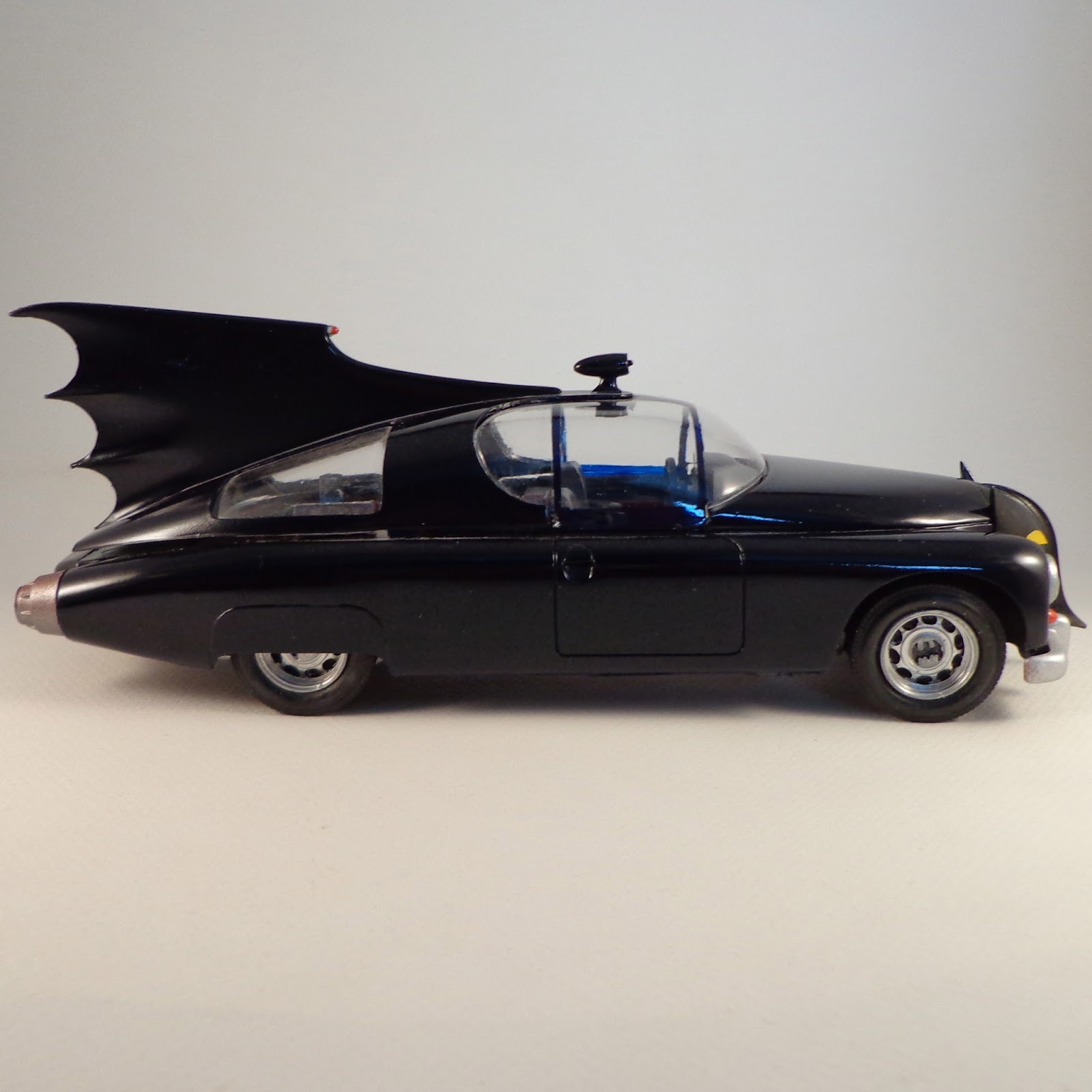 When Batmobiles Fly: Batmobile History III: The Atomic Age (1950-1963)