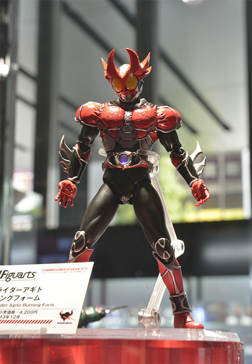 S.H. FiguArts Kamen Rider Agito Burning Form Coming this December ...