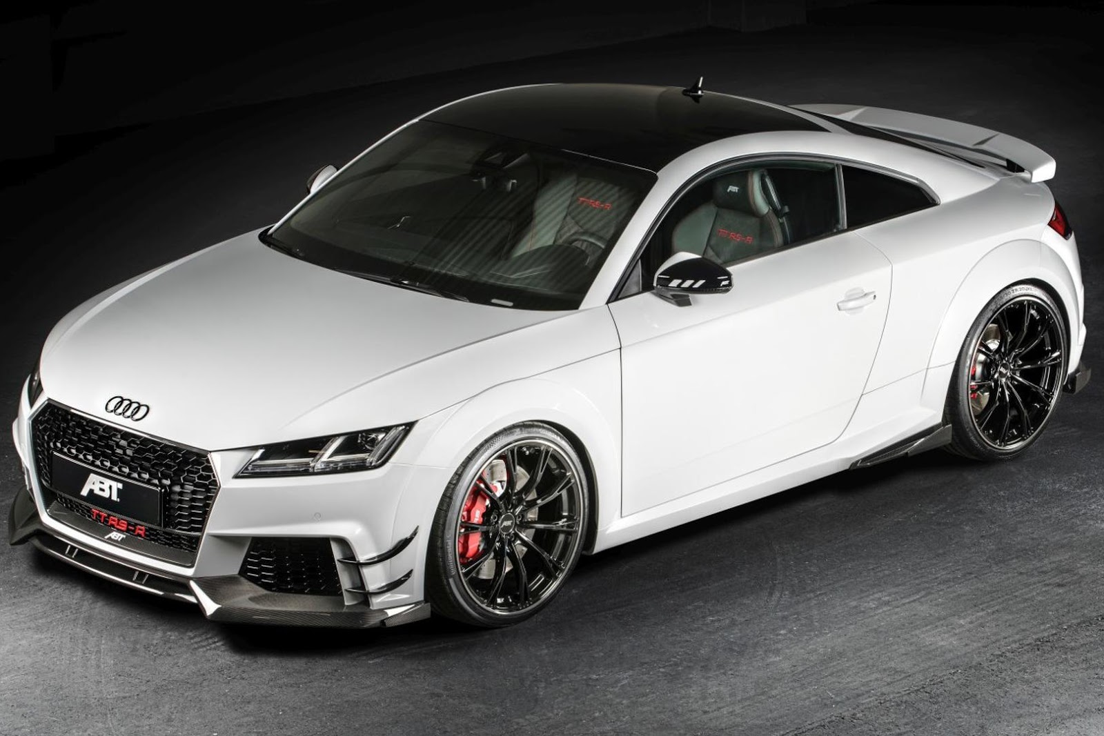 雙倍價格等於雙倍樂趣？500hp的Audi TT RS-R真如此迷人？ | SanjiNoir 黑侍樂讀