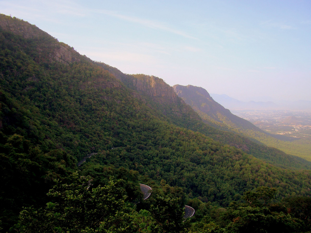 VaaLoo: Awesome Thimbam Ghat Hills Road-Tamil Nadu