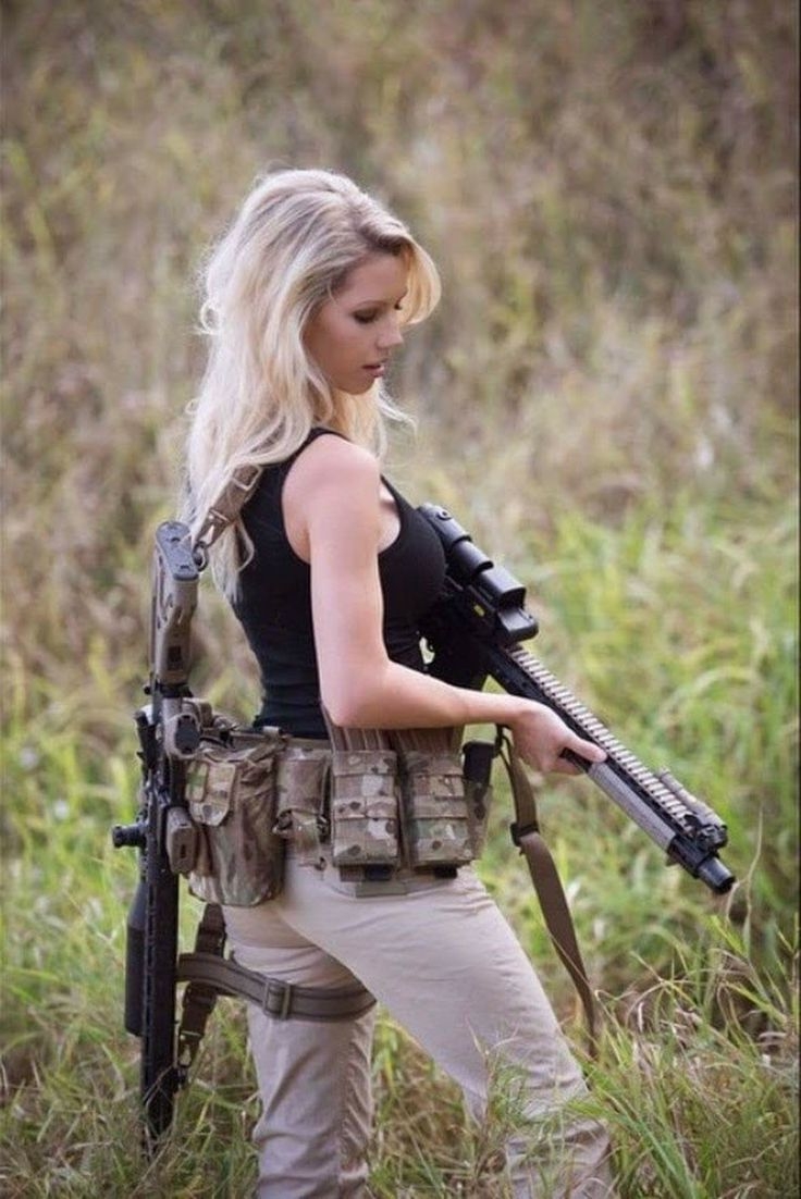 Amazing WTF Facts: Beatiful Women And Guns Photo