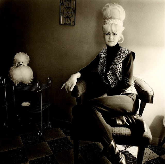 Cult Portrait Photographer of Freaks, Eccentrics: Black and White ...