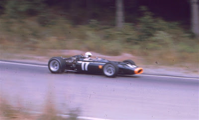 Continental Circus: O piloto do dia - Chris Irwin