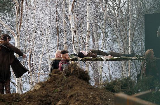 SurLaLune Fairy Tales Blog: Snow White and Huntsman: New Photos