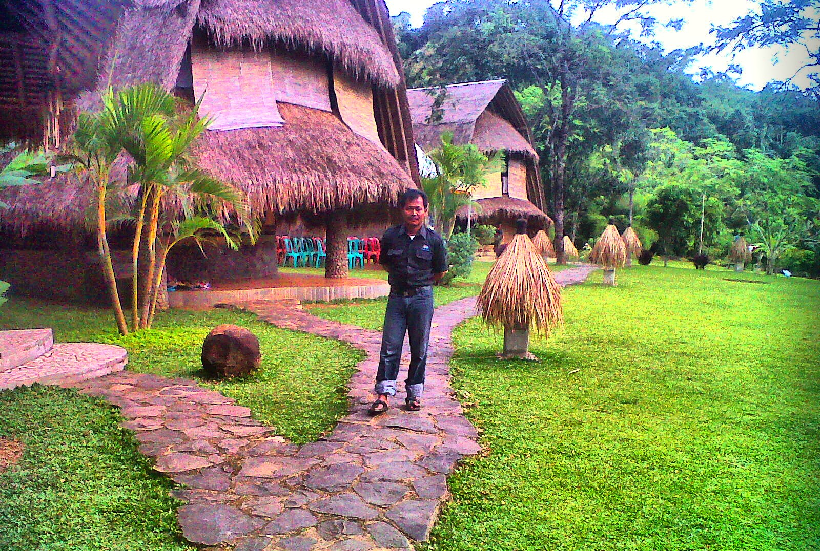 WISATA INDONESIA: Rafting (arung jeram) di Citarik Sukabumi Indonesia