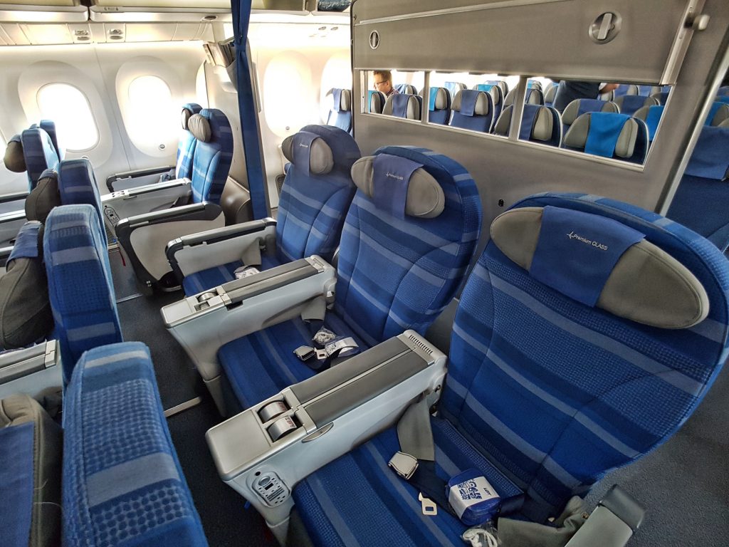 LOT: Warsaw to Bangkok from from €565 one-way Business Class - Premium ...