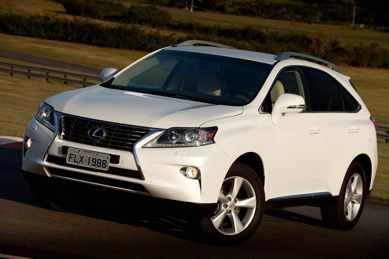 Lexus inaugura concessionárias no Rio de Janeiro e Vitória