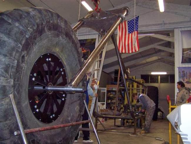 Amazing Photos: World's Largest Motorbike by Fabio Reggiani