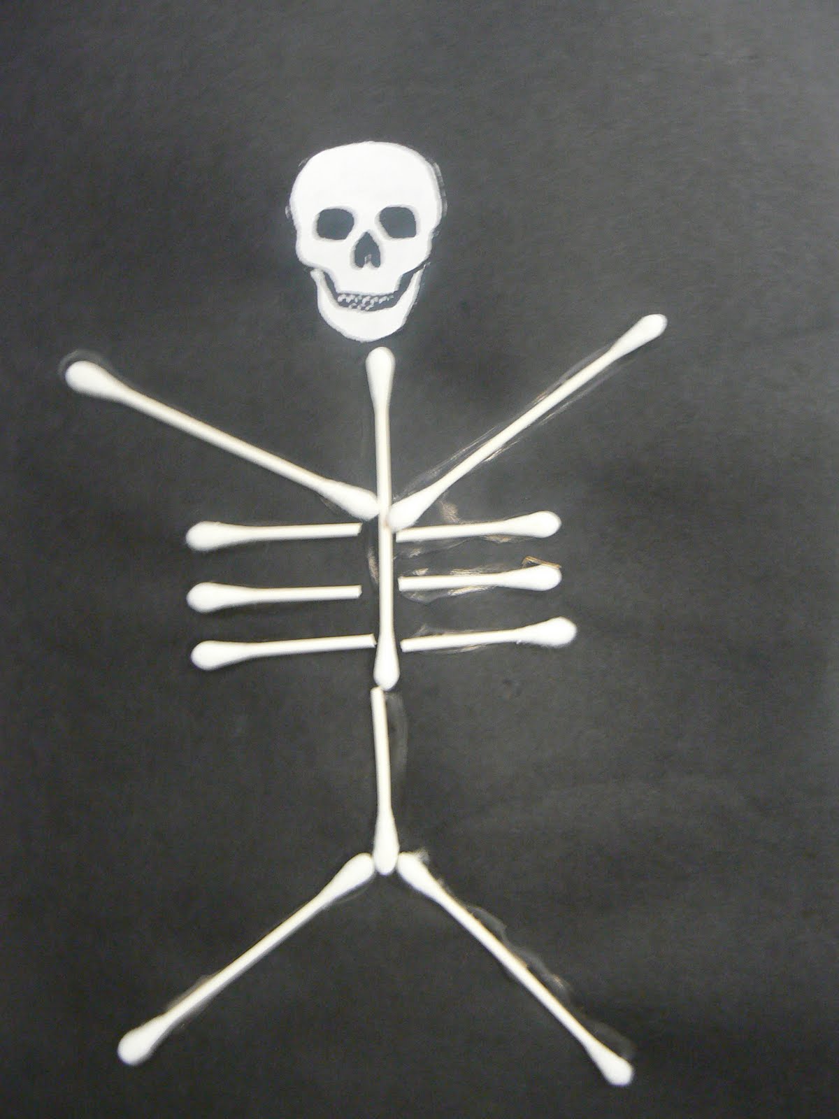 Halloween Skeleton | Halloween kindergarten, Halloween art, School ...