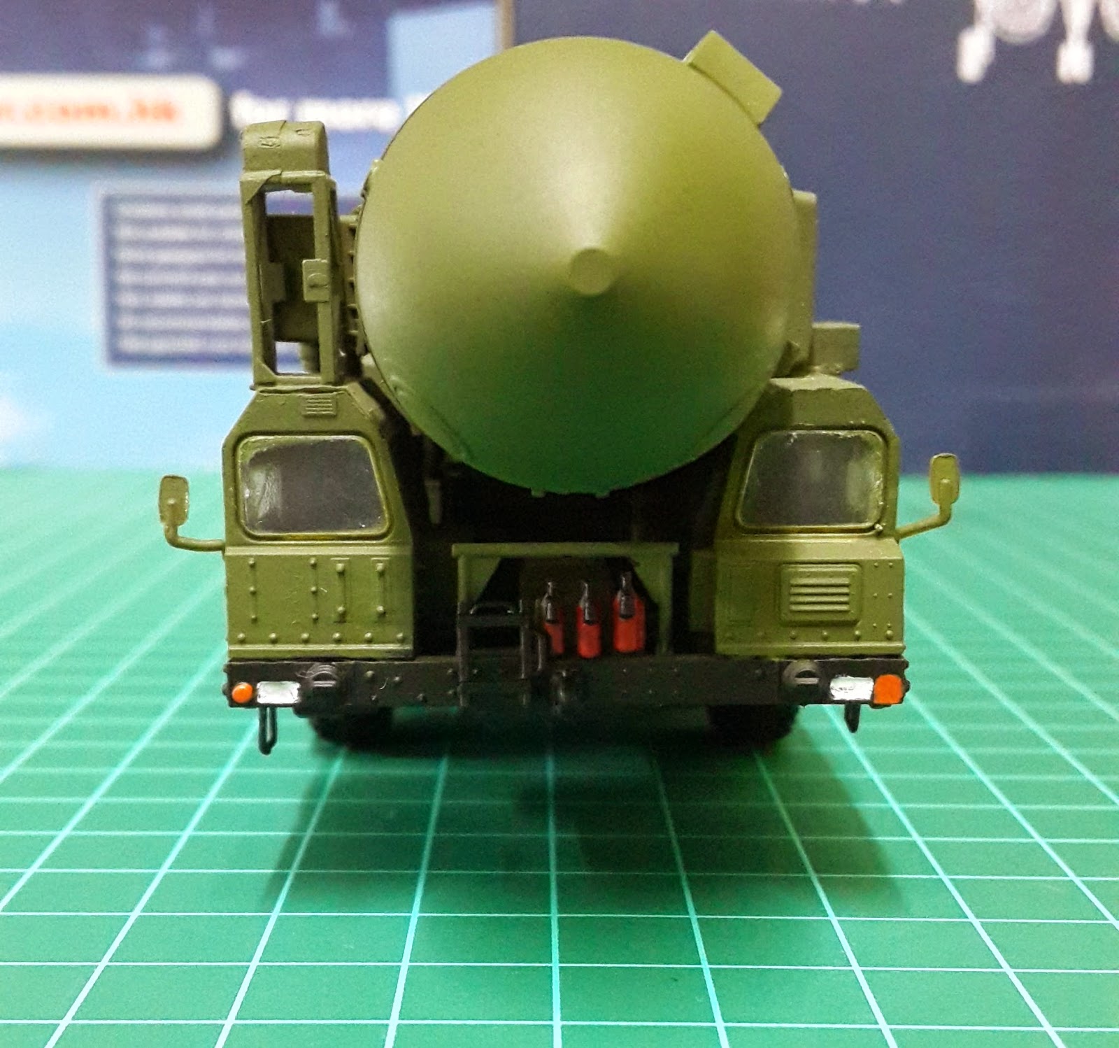 MOHAFOTH: Zvezda 1/72 RT-2PM "TOPOL", SS-25 "SICKLE"