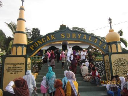 Sejarah Pondok Pesantren Suryalaya | Dokumen Pemuda TQN Suryalaya News