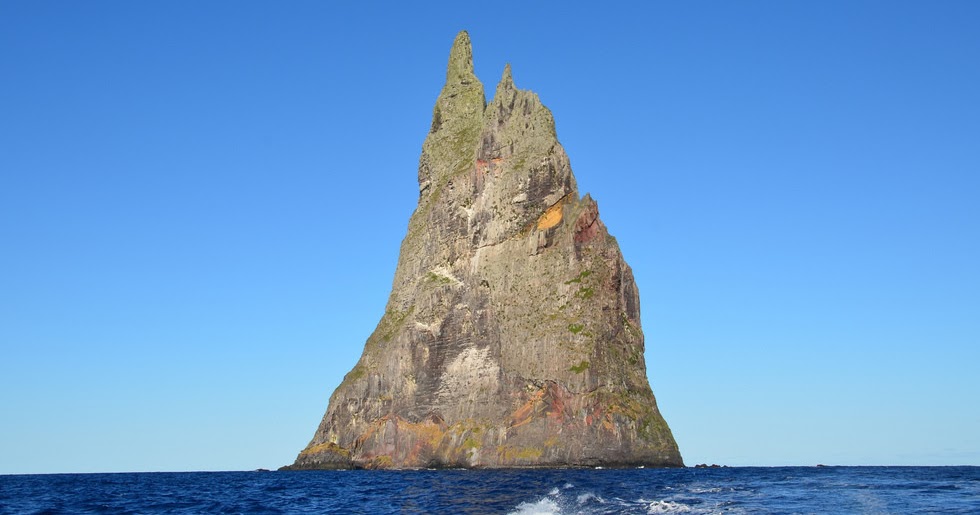 ΤΑ ΚΑΛΥΤΕΡΟΤΕΡΑ2: Ball's Pyramid: Ένας βράχος στη μέση της θάλασσας με ...