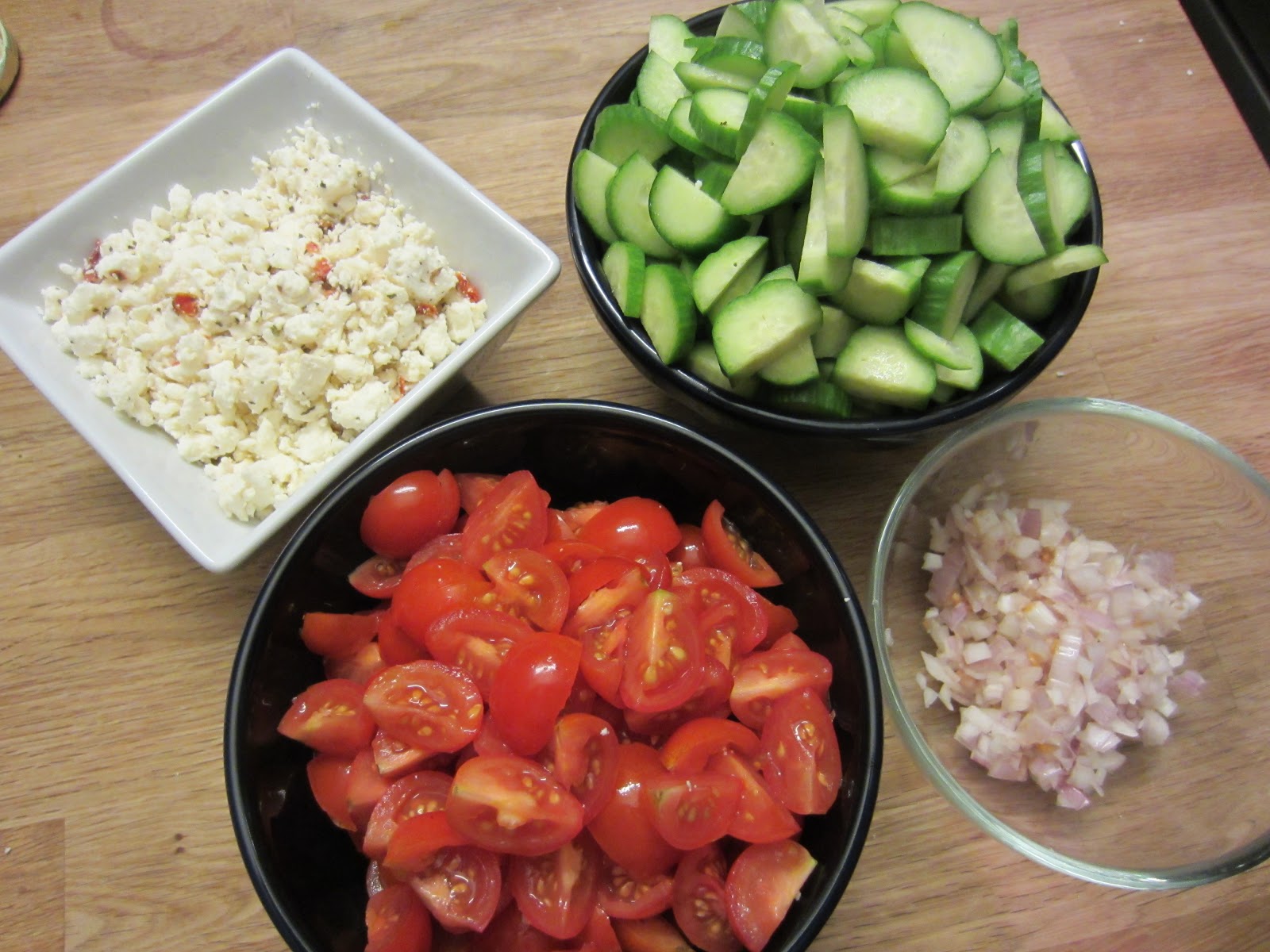 Bourbon and Bleu: meatless monday: mediterranean quinoa