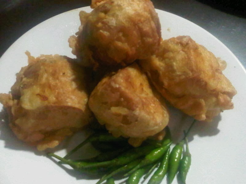 Dapurnya Ibu: Gorengan (tahu isi, combro dan tempe mendoan)