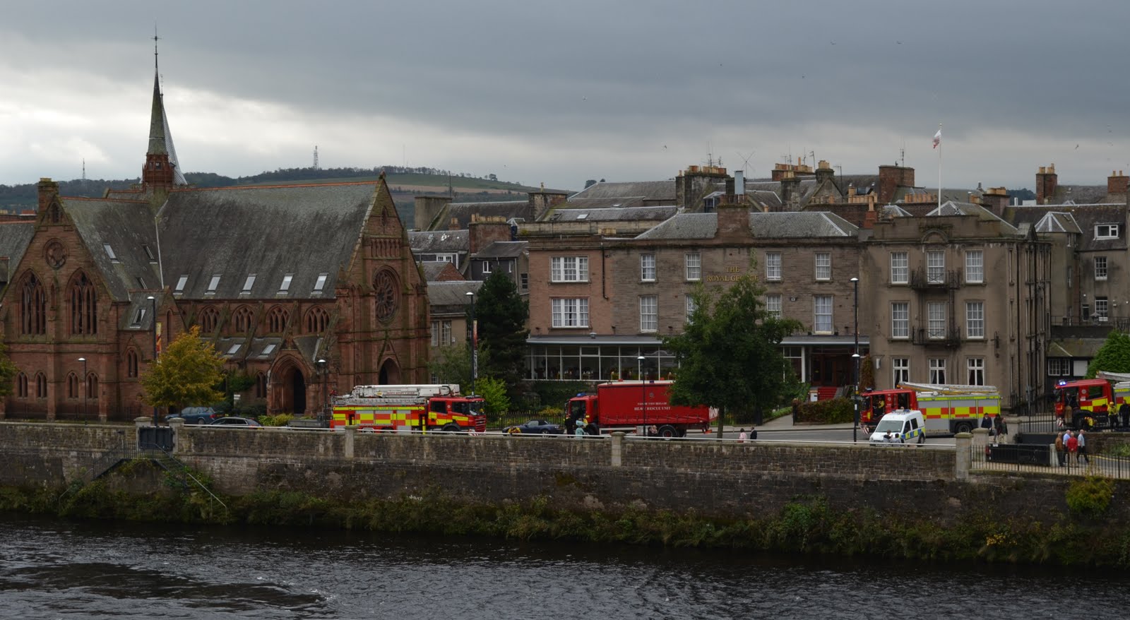 Tour Scotland: Tour Scotland Photographs River Tay Perth Perthshire ...